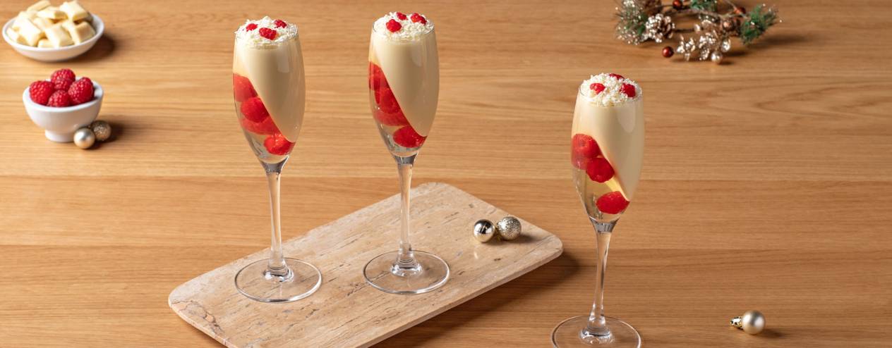 Mousse de chocolate con cava y frambuesas