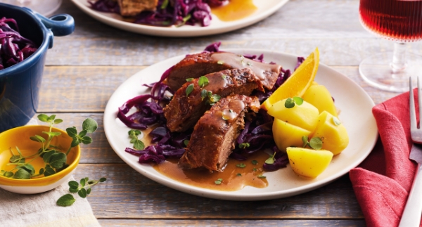 Gans in Orangensauce mit Rotkraut an Honigkartoffeln